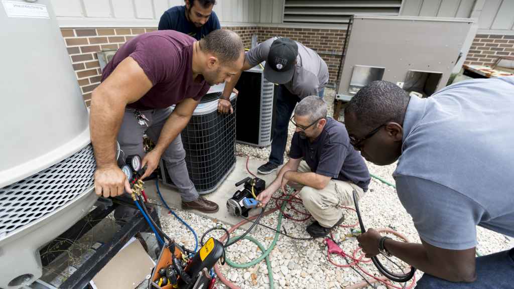 Air Conditioning, Refrigeration and Heating Technology I Career ...