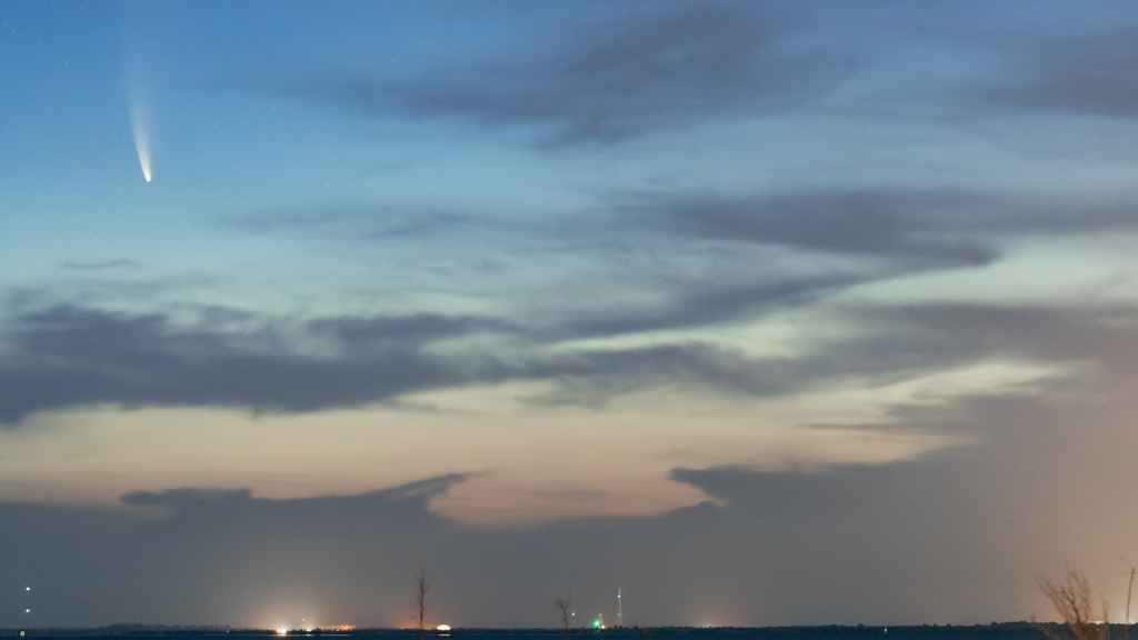 Seminole State’s Emil Buehler Planetarium sets sights on rare comet ...